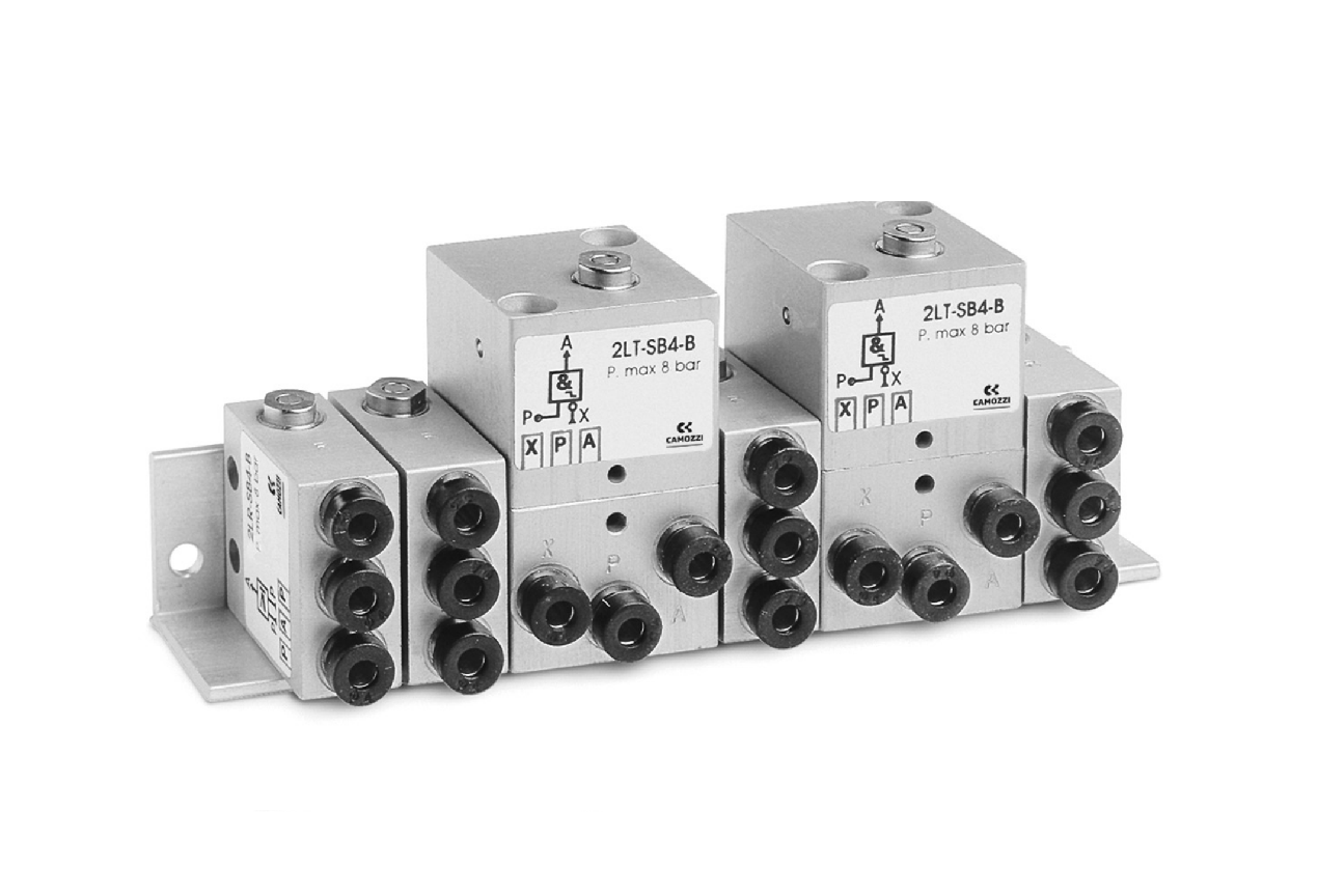 Pneumatic logic valves